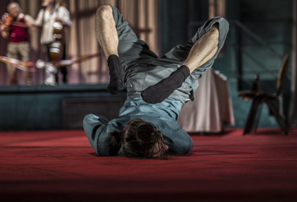 PERFORMANCE | VANJA KARAS